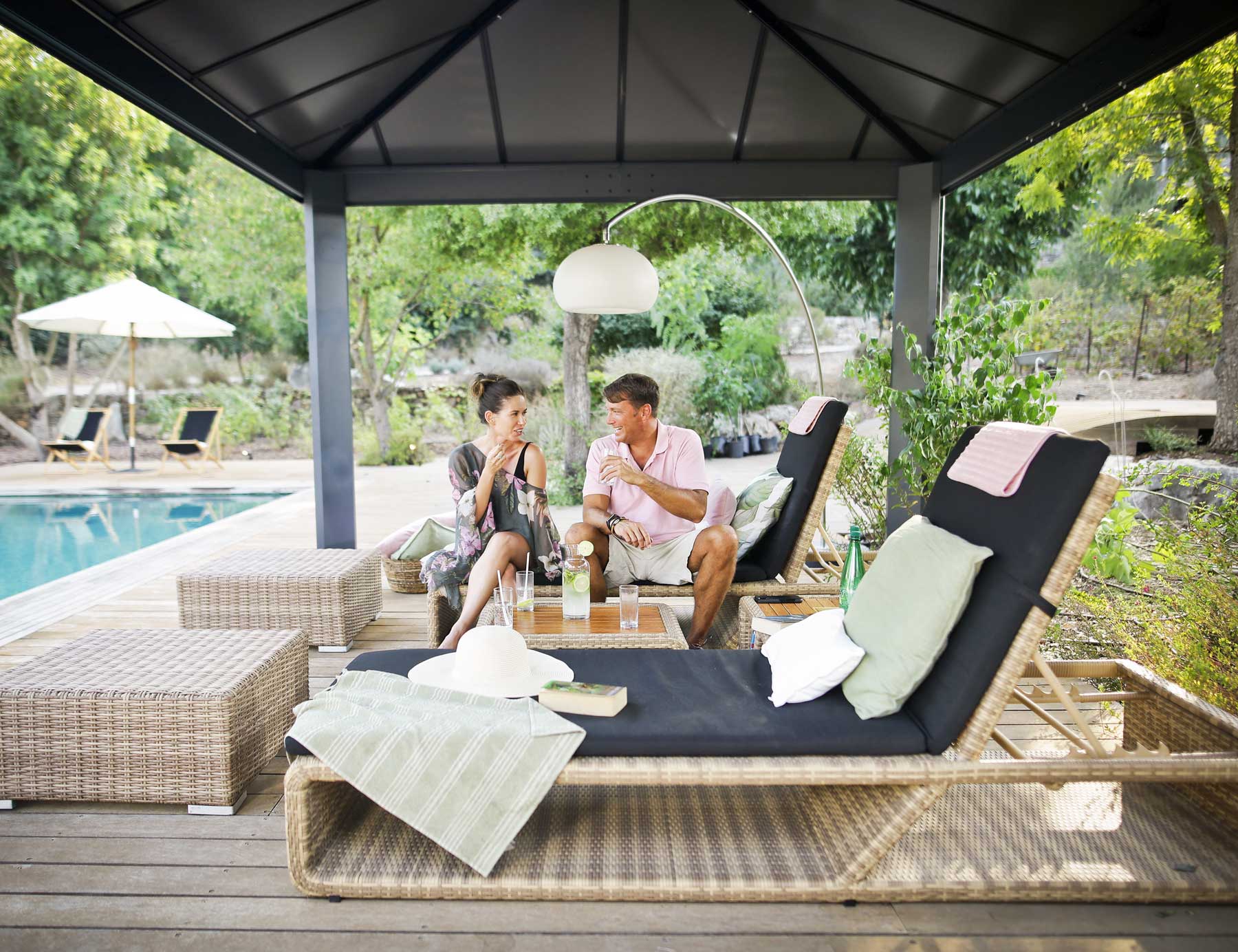 DALLAS 4900 GAZEBO 3.6mx4.9m