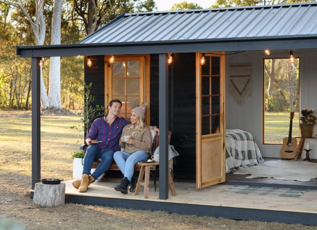 PIONEER STUDIO 20'x10'