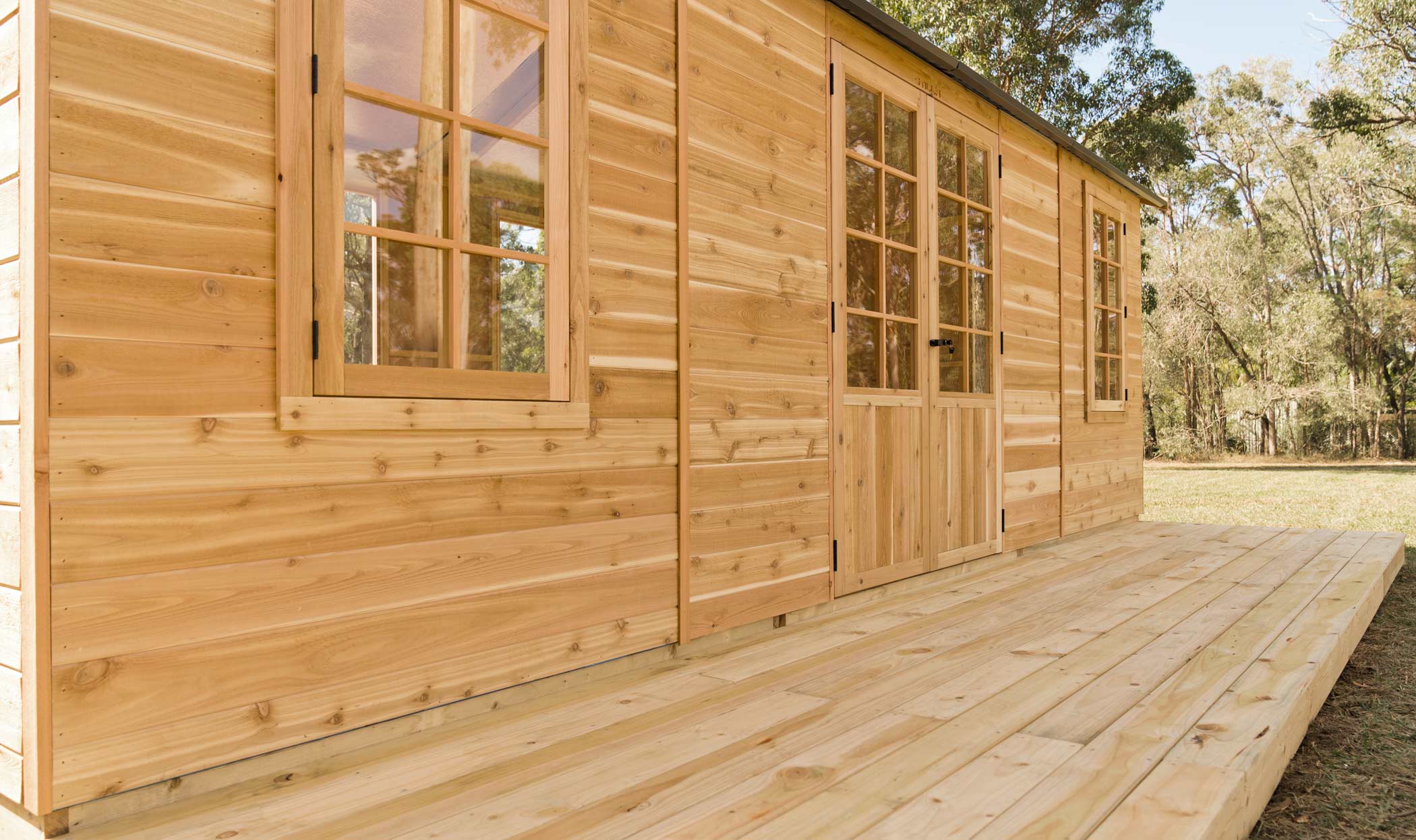 PIONEER STUDIO 20'x10'