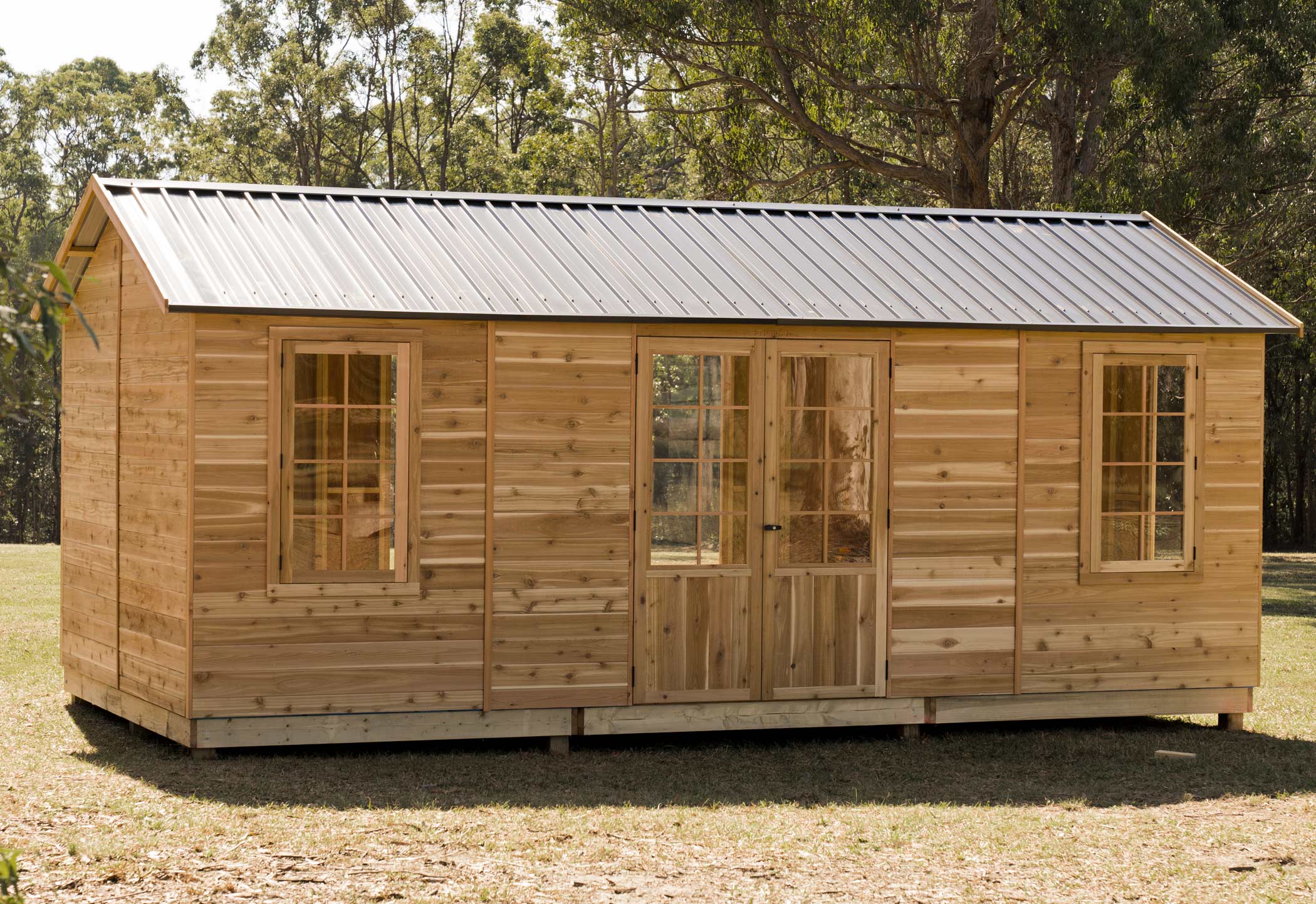 PIONEER STUDIO 20'x10'