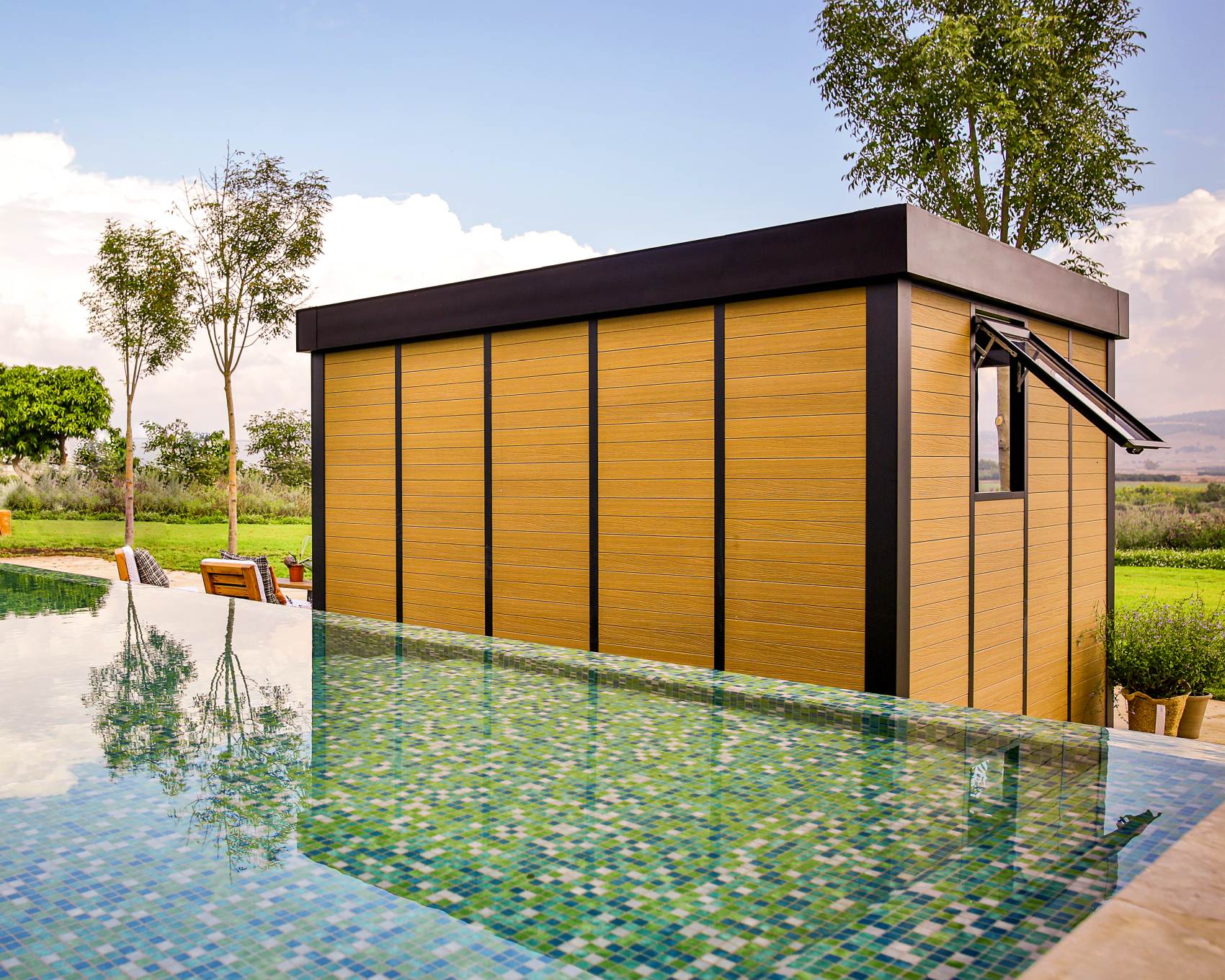 COPENHAGEN GARDEN OFFICE 10'X12'