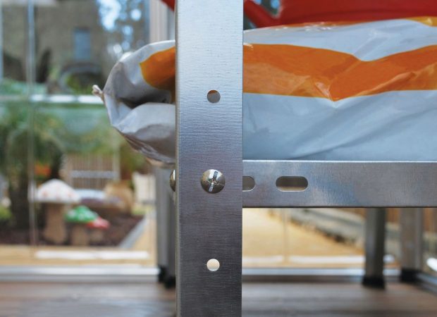 GREENHOUSE BENCH SYSTEM